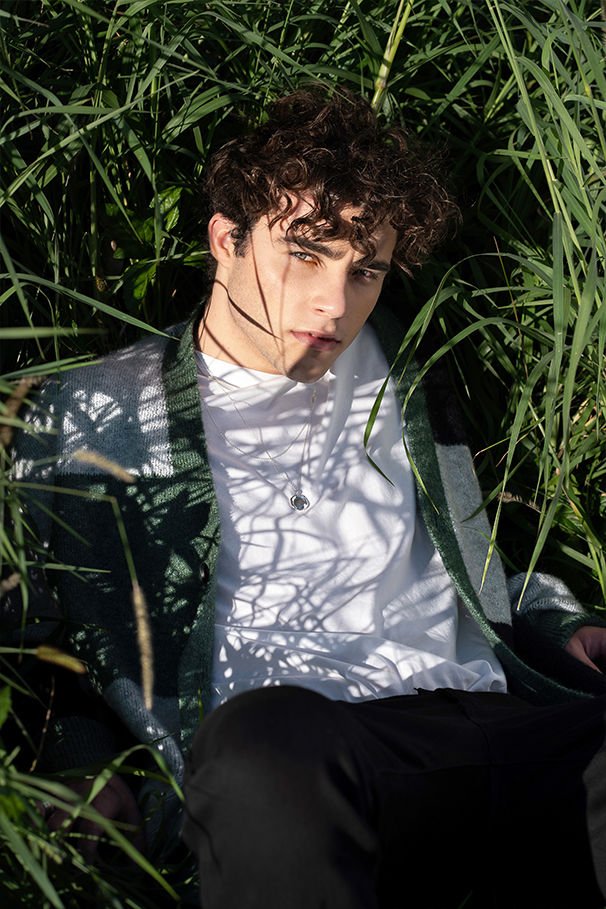 Chic Beachy Hunk – L"Officiel